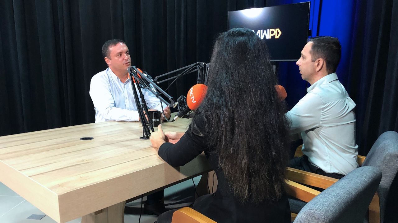 Estúdio 1 recebe o professor Glauco Rocha - PIXTV