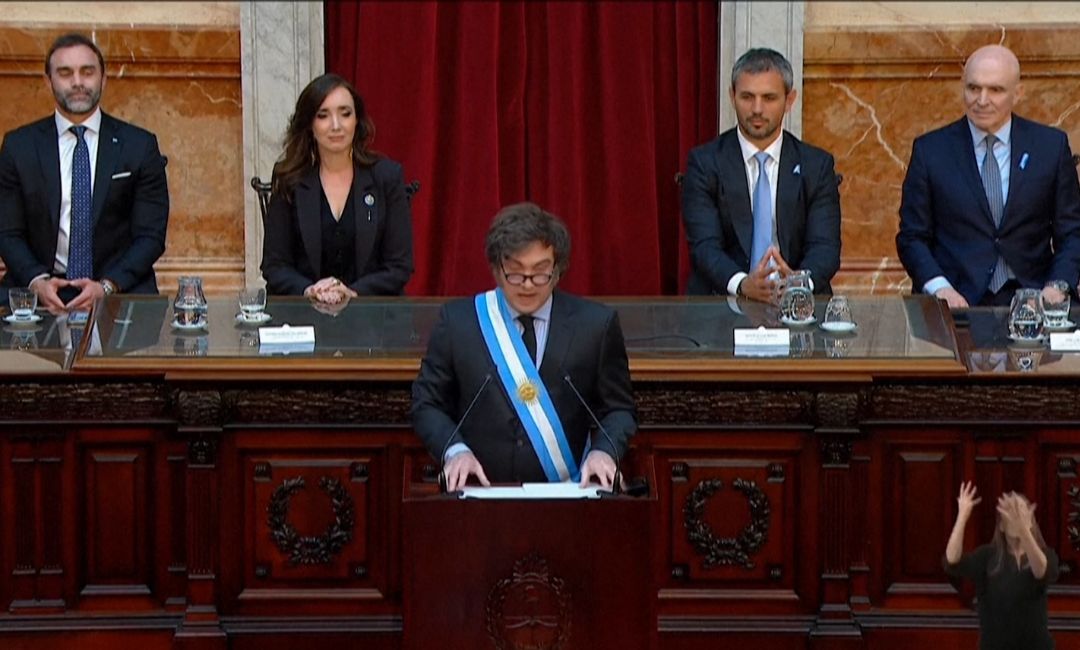 Argentina: Milei apresenta orçamento para 2025 - PIXTV
